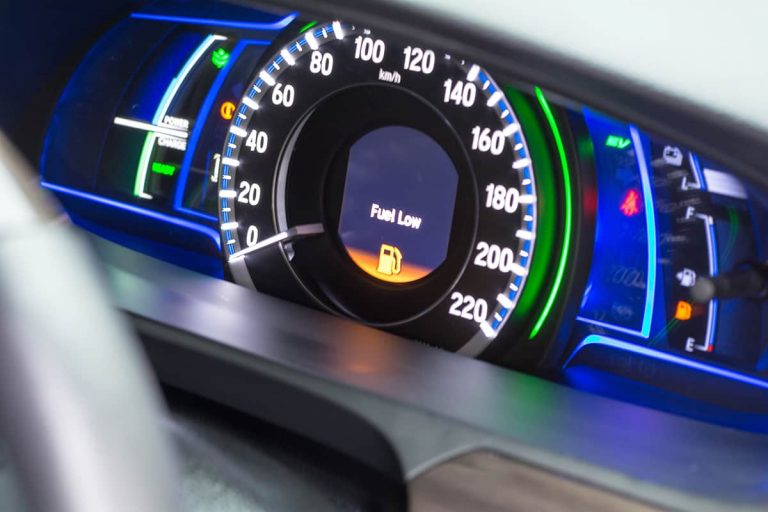 How Far Can You Drive After the Gas Light Turns On? - Upgraded Vehicle