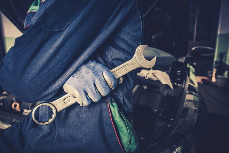 Engine Fault Service Now – Causes & Solutions - Upgraded Vehicle