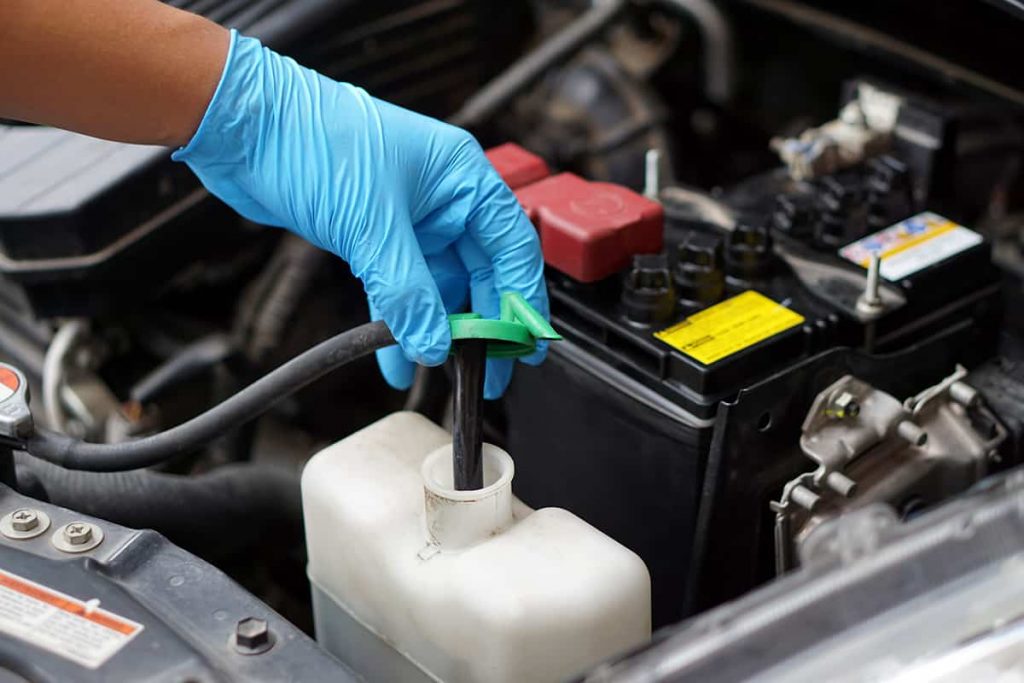 Coolant Leakage – Symptoms & Causes - Upgraded Vehicle