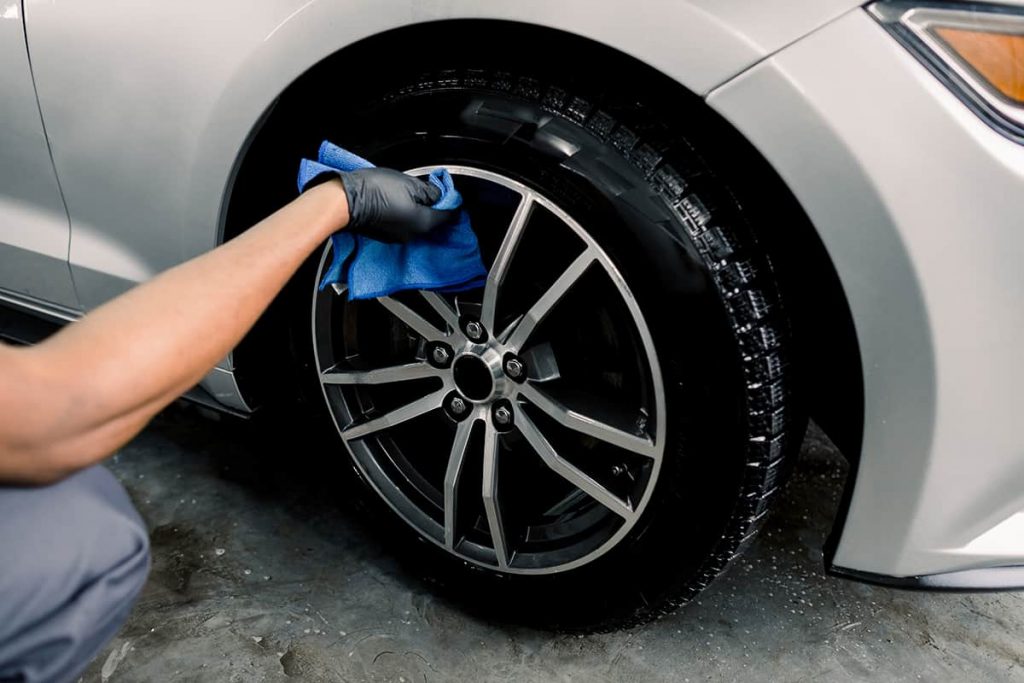Cracked Rim Leaking Air – Causes & Fixes - Upgraded Vehicle